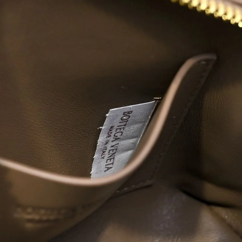 Indistinguishable Bottega Veneta Satchel Bags