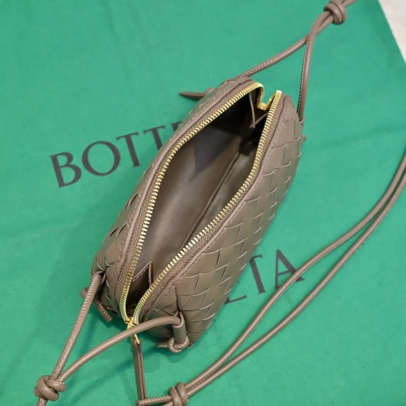 Indistinguishable Bottega Veneta Satchel Bags