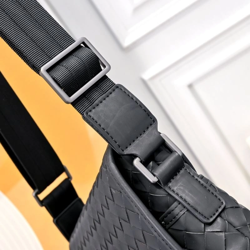 Indistinguishable Bottega Veneta Satchel Bags