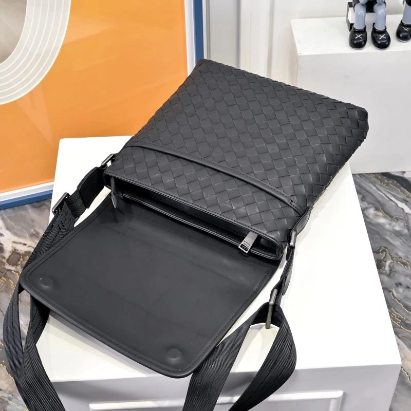 Indistinguishable Bottega Veneta Satchel Bags