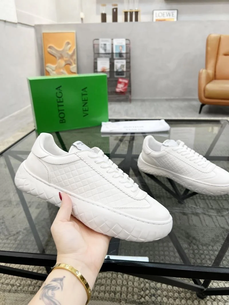 Accurate model Bottega Veneta Shoes