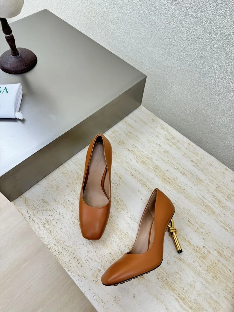 Indistinguishable Bottega Veneta Shoes
