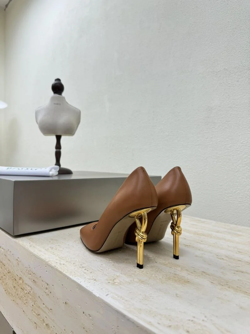 Indistinguishable Bottega Veneta Shoes