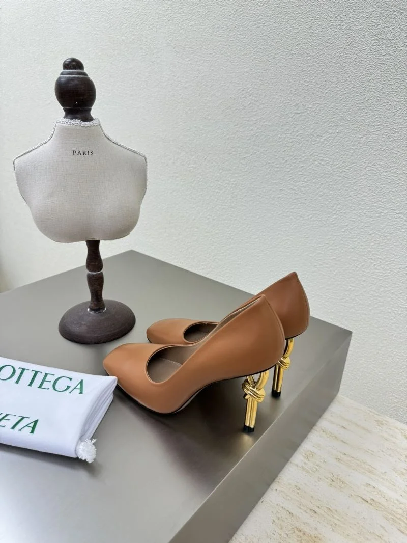 Indistinguishable Bottega Veneta Shoes