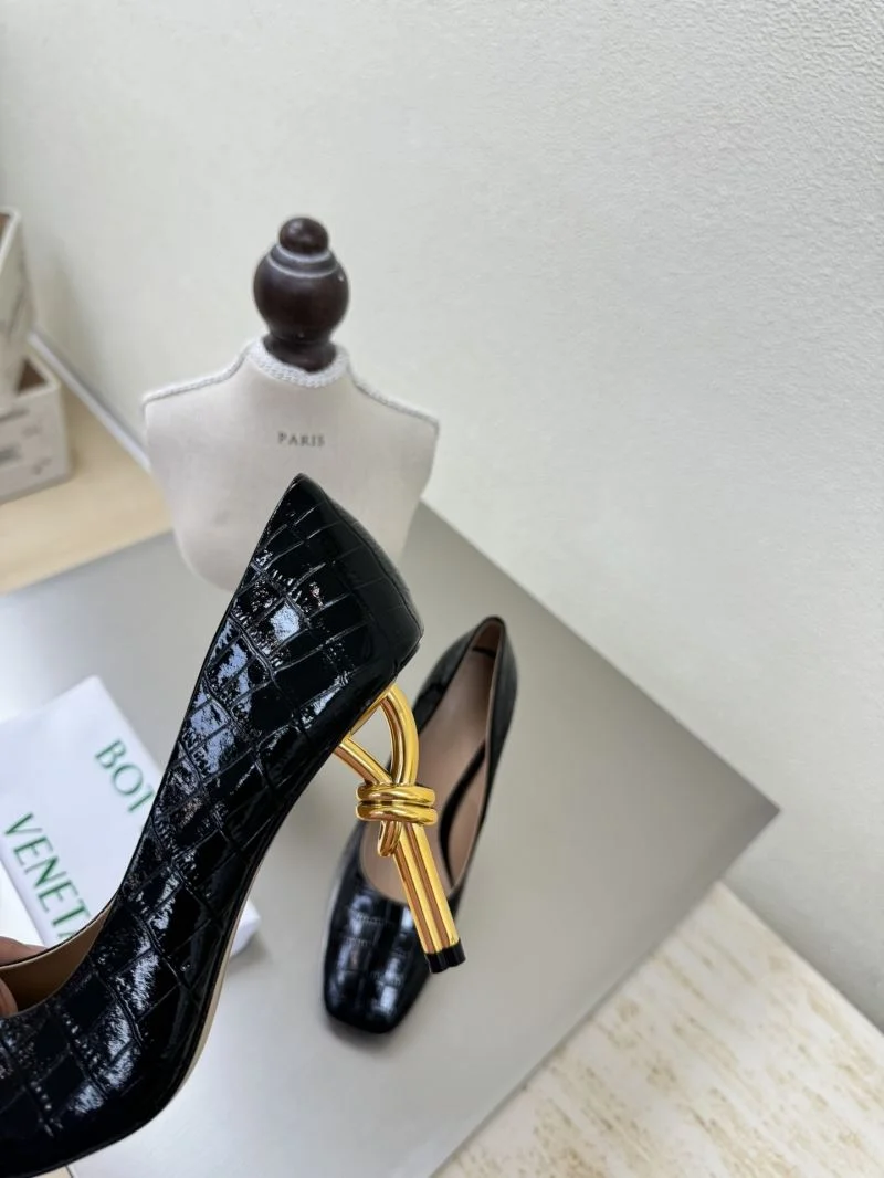 Low-cost Bottega Veneta Shoes