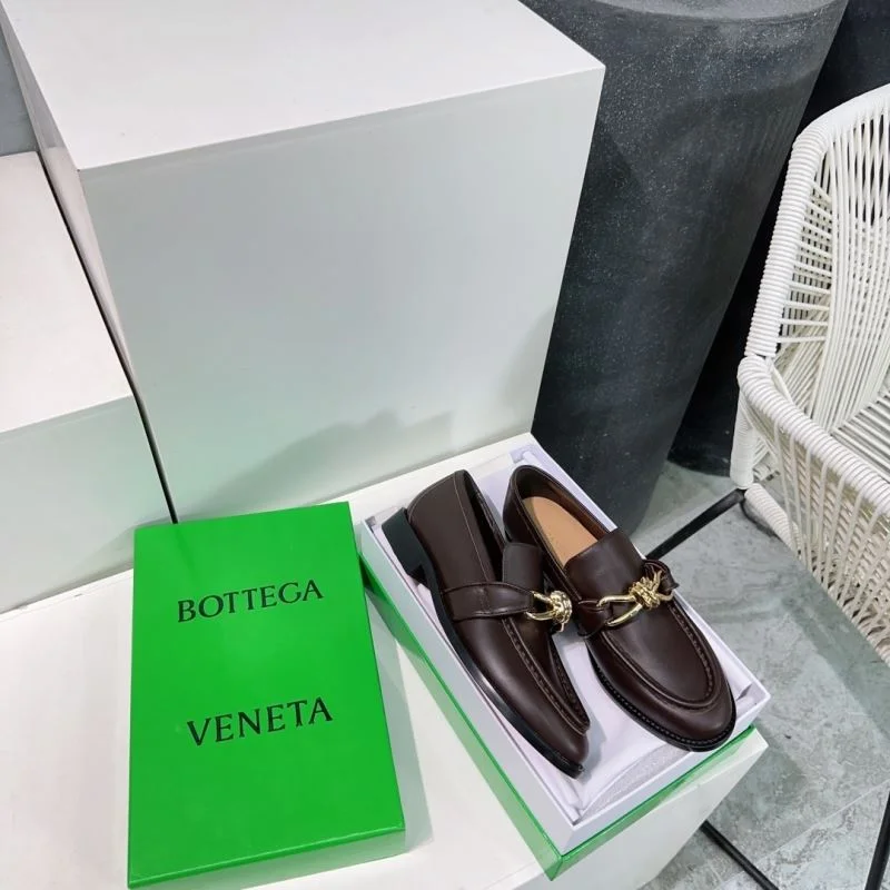 Accurate model Bottega Veneta Shoes