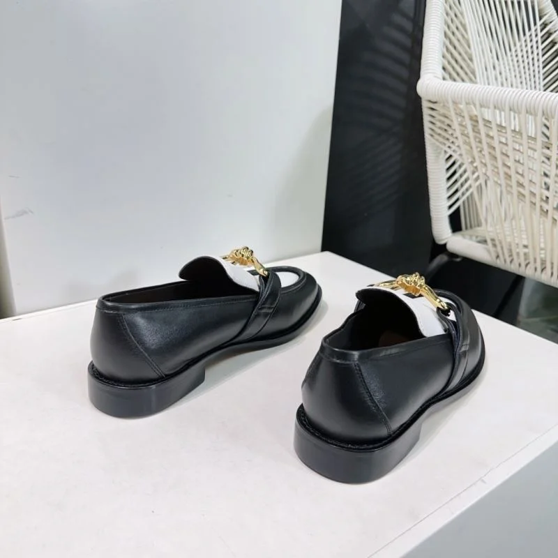 Indistinguishable Bottega Veneta Shoes