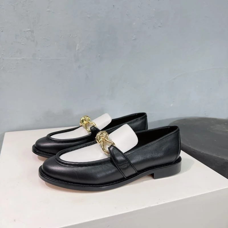Indistinguishable Bottega Veneta Shoes