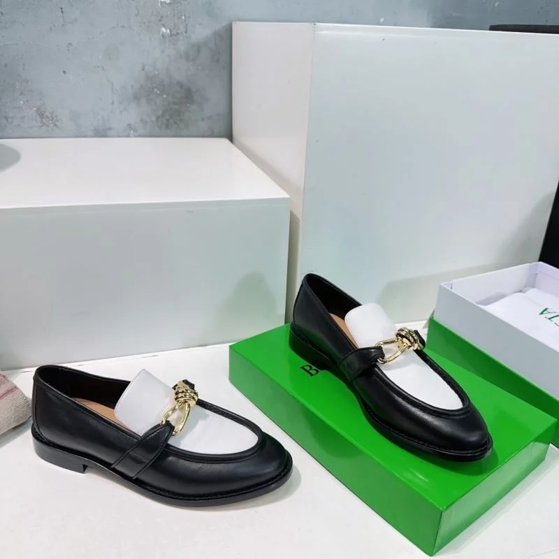 Indistinguishable Bottega Veneta Shoes