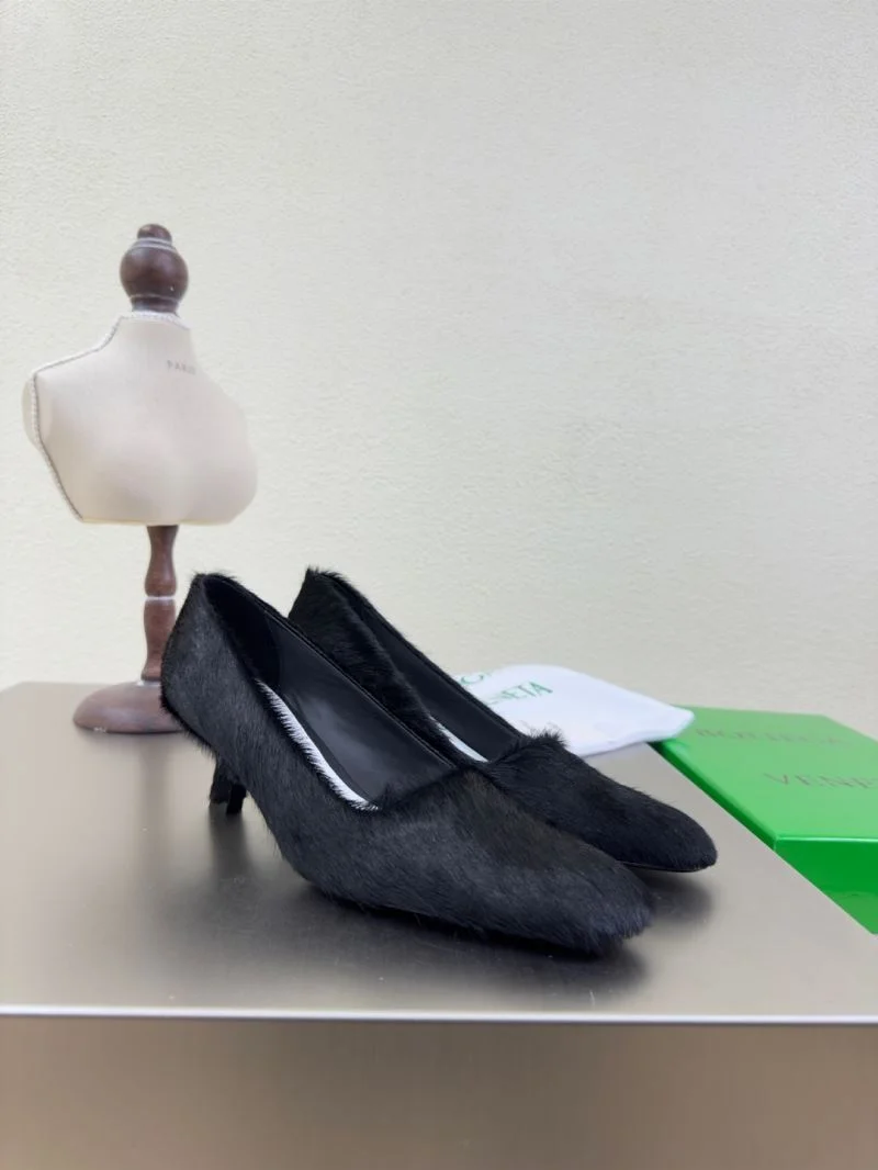 Official Bottega Veneta Shoes