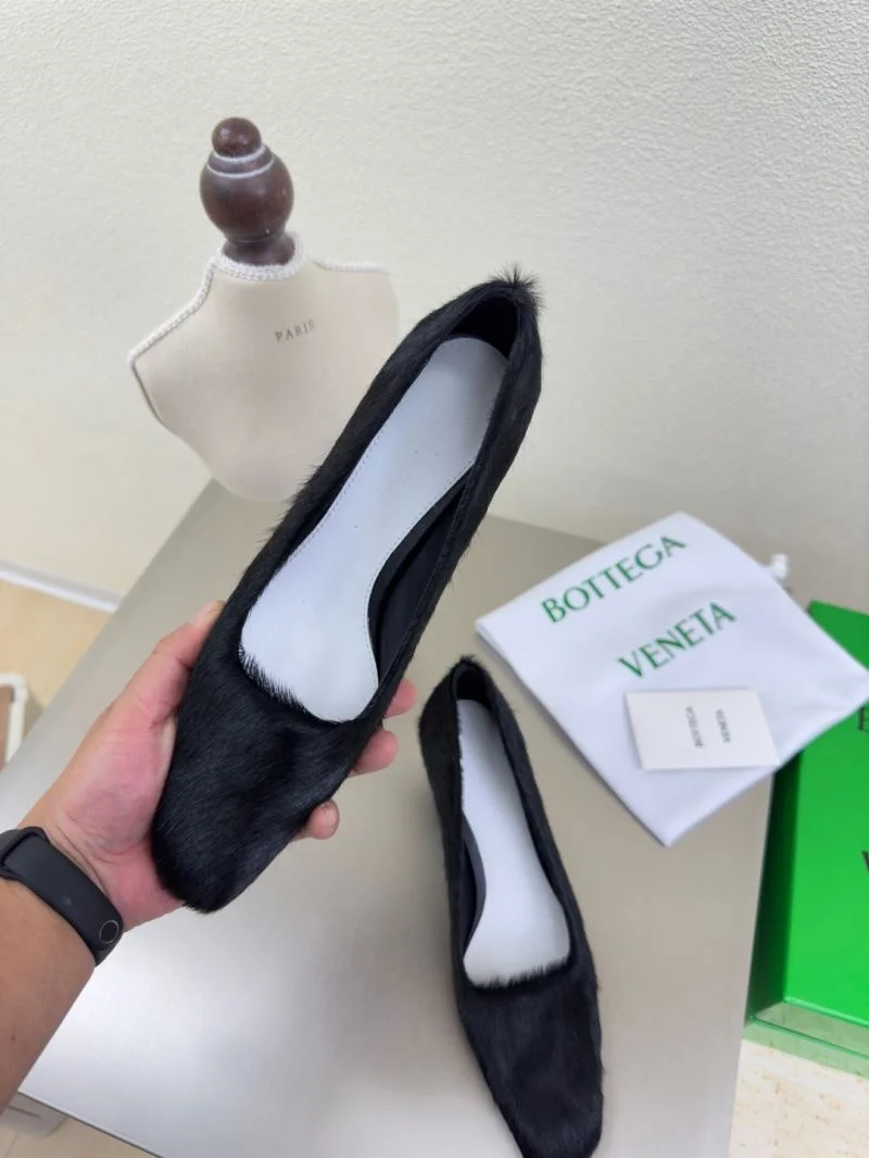 Official Bottega Veneta Shoes