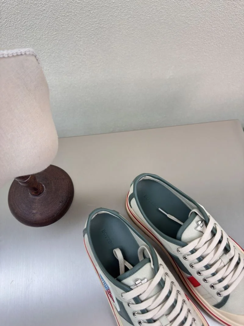 Indistinguishable Bottega Veneta Shoes