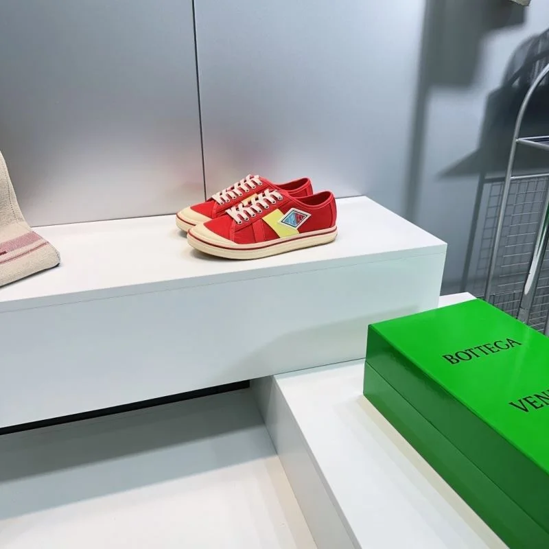 Official Bottega Veneta Shoes