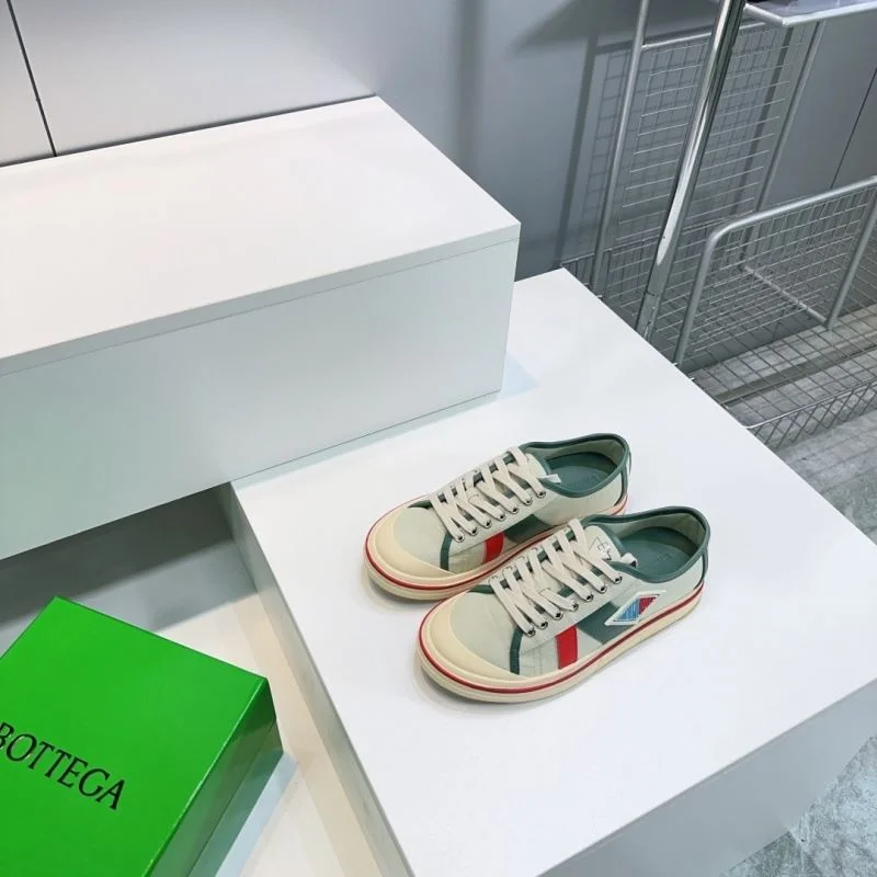 Accurate model Bottega Veneta Shoes