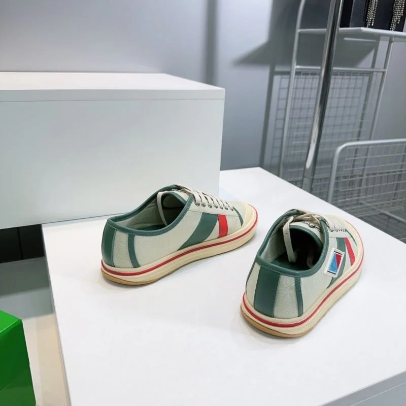 Accurate model Bottega Veneta Shoes
