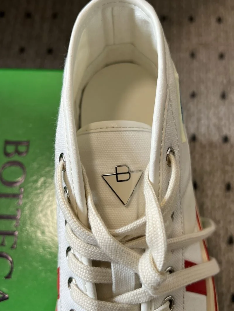 Indistinguishable Bottega Veneta Shoes