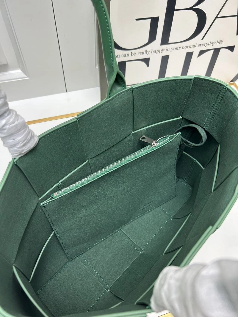 Value-priced Bottega Veneta Shopping Bags