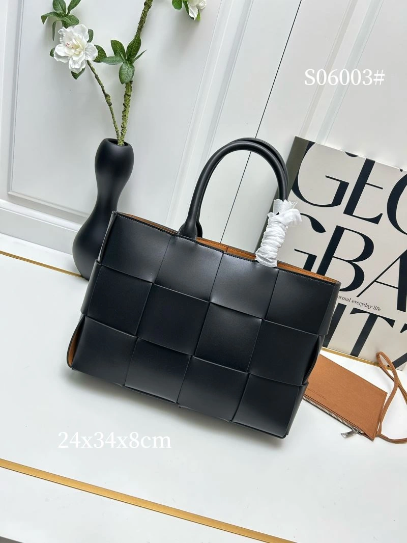 Real Bottega Veneta Shopping Bags
