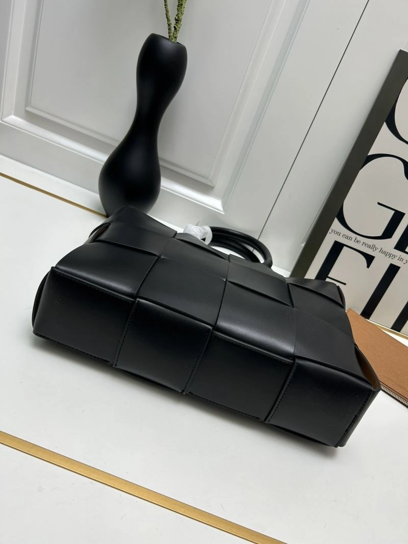 Real Bottega Veneta Shopping Bags