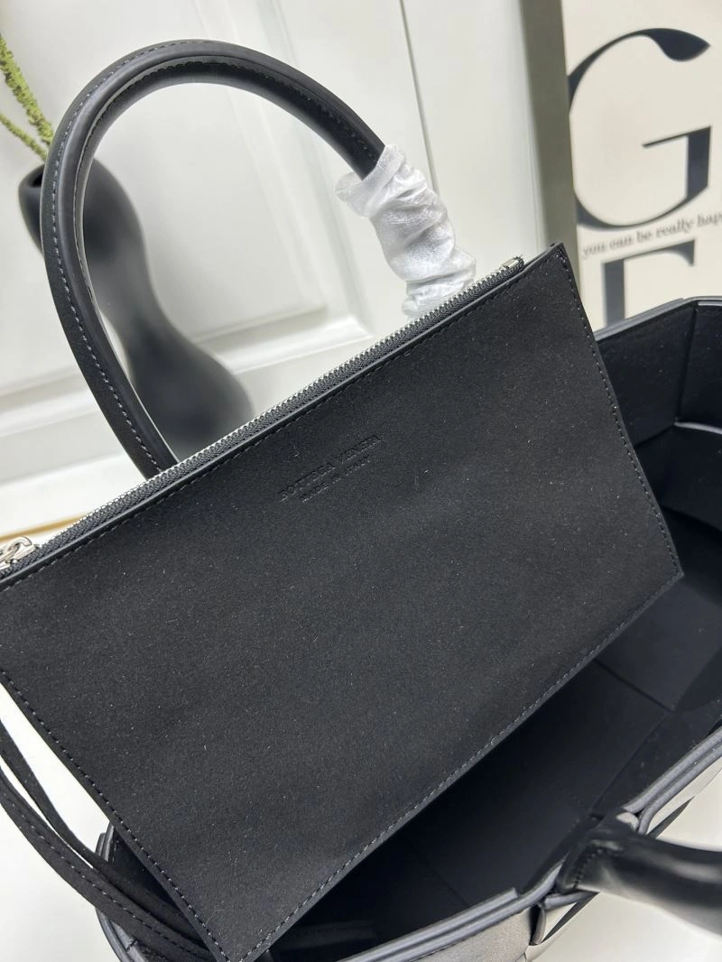 Inexpensive Bottega Veneta Shopping Bags