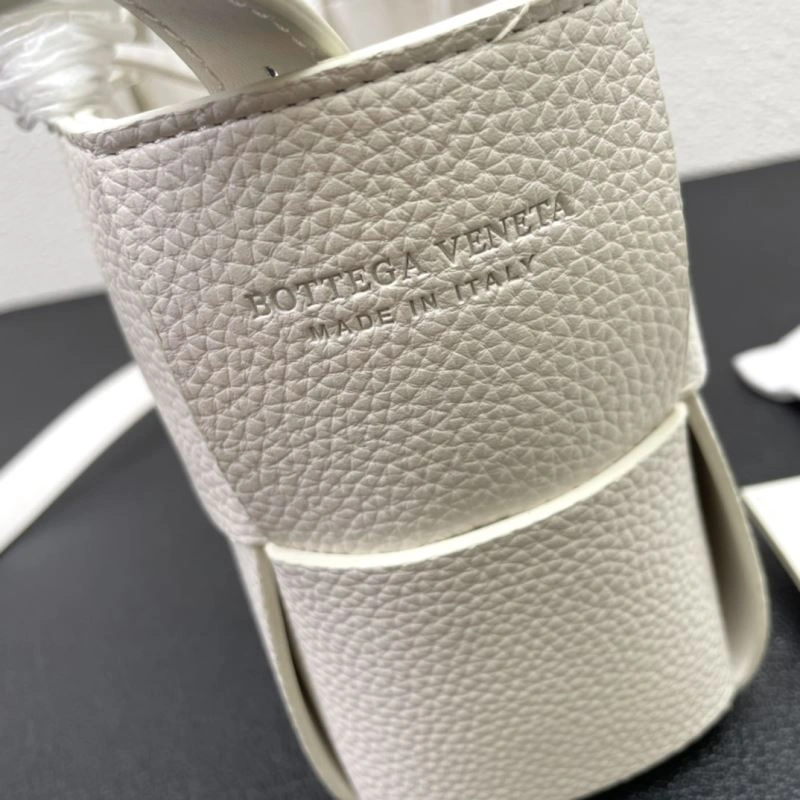 High accuracy Bottega Veneta Shopping Bags