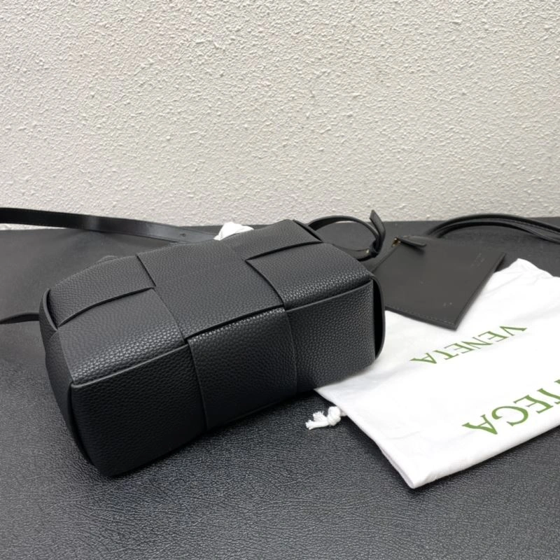 Affordable Bottega Veneta Shopping Bags