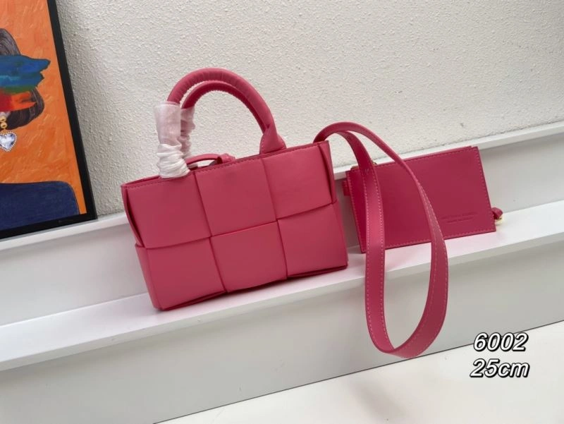 Reasonably priced Bottega Veneta Shopping Bags