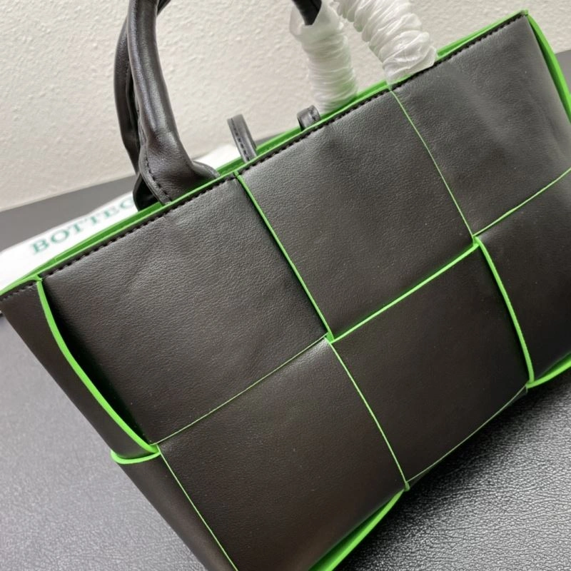 Affordable Bottega Veneta Shopping Bags