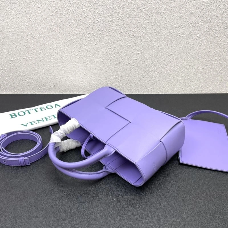 Top match Bottega Veneta Shopping Bags