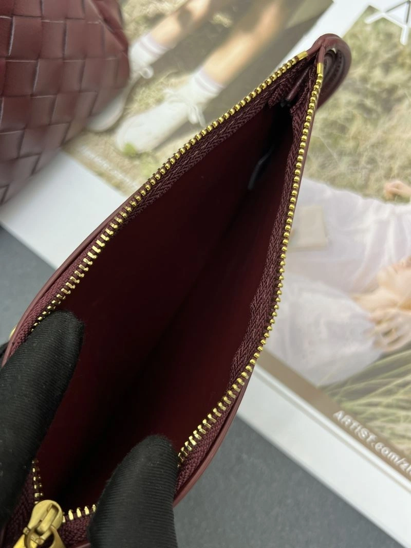 Inexpensive Bottega Veneta Shopping Bags