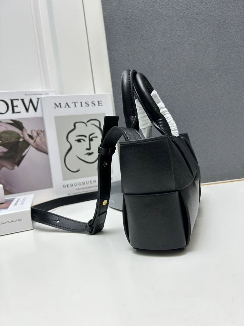 Factory-made Bottega Veneta Shopping Bags