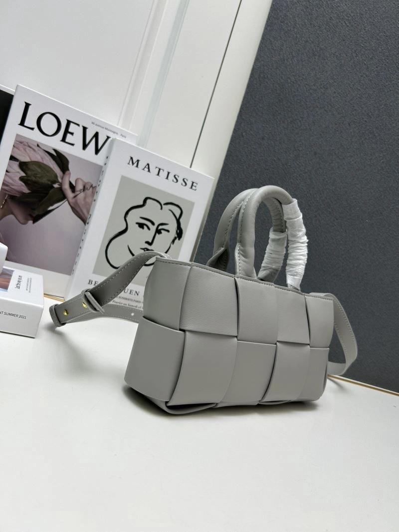 Exact replica Bottega Veneta Shopping Bags