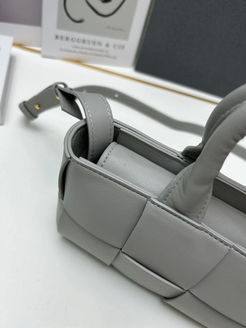Exact replica Bottega Veneta Shopping Bags