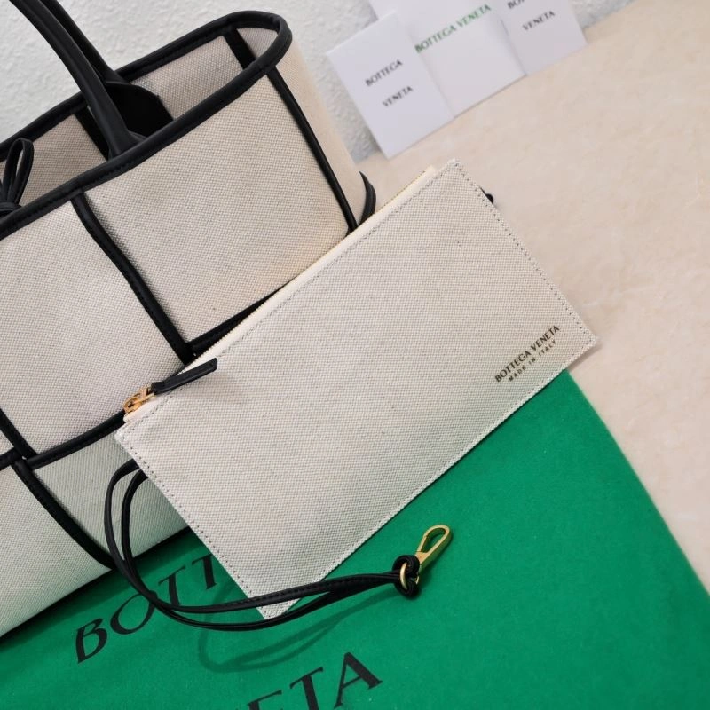 High accuracy Bottega Veneta Shopping Bags
