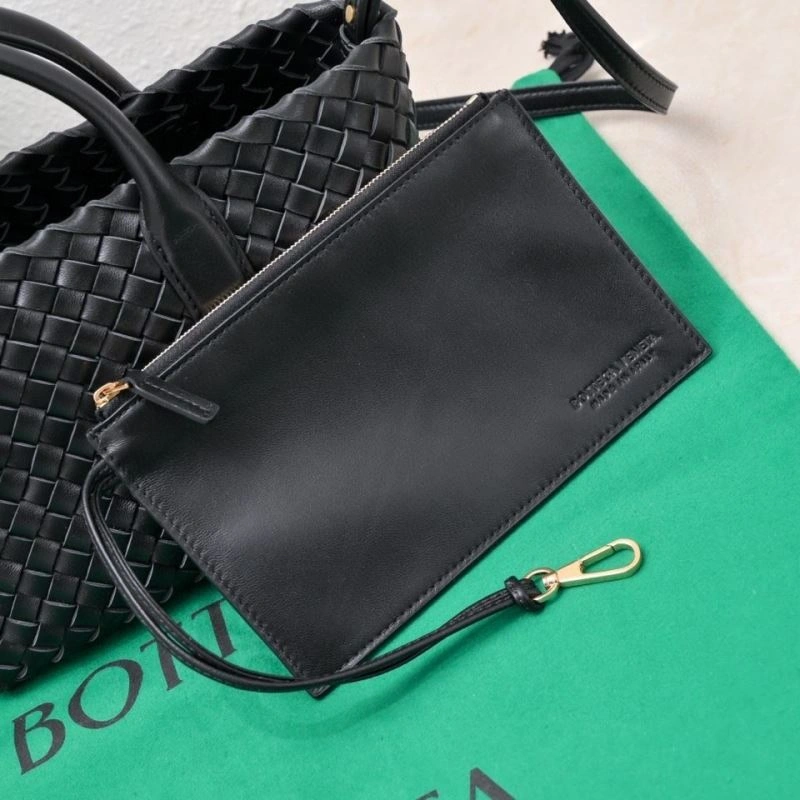 Reasonably priced Bottega Veneta Shopping Bags