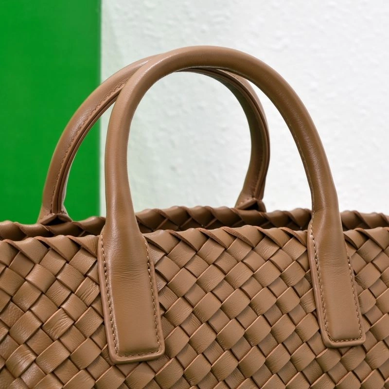 Affordable Bottega Veneta Shopping Bags