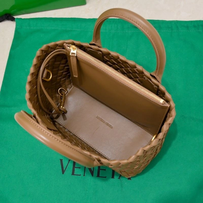 Affordable Bottega Veneta Shopping Bags