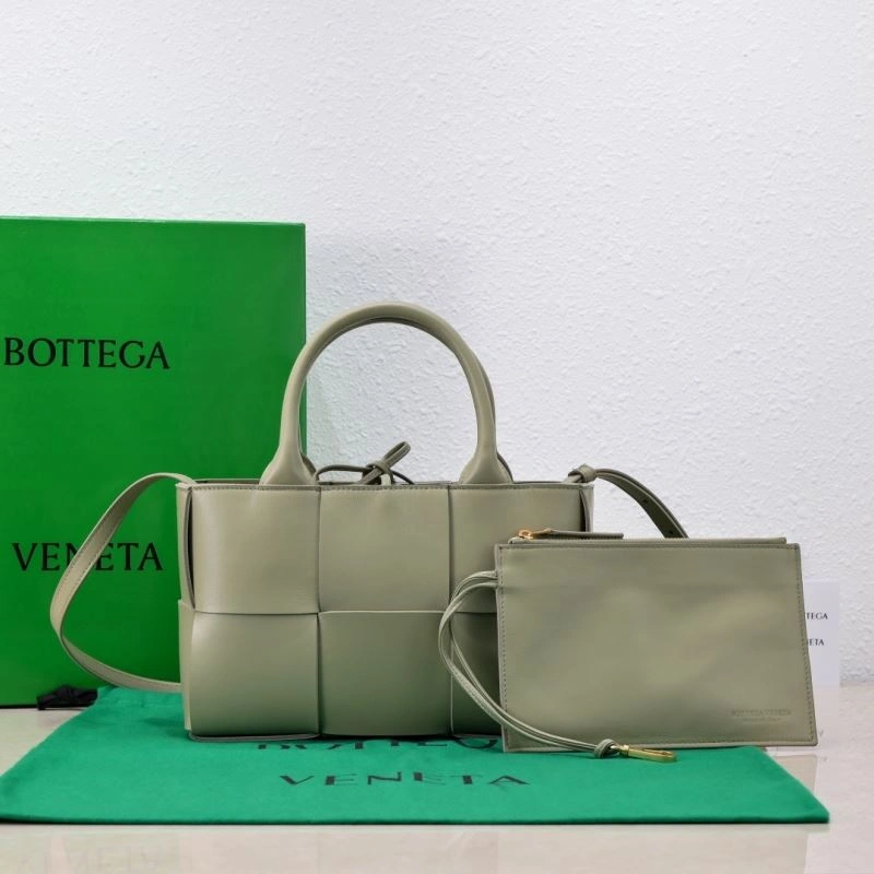 Low-cost Bottega Veneta Shopping Bags