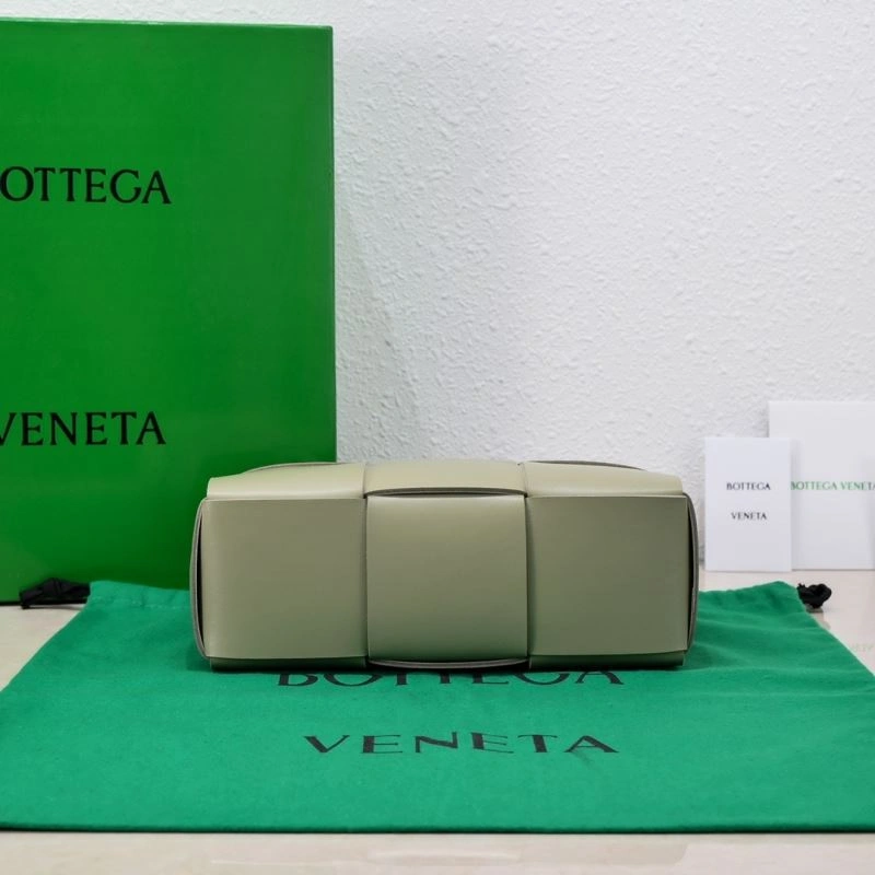 Low-cost Bottega Veneta Shopping Bags