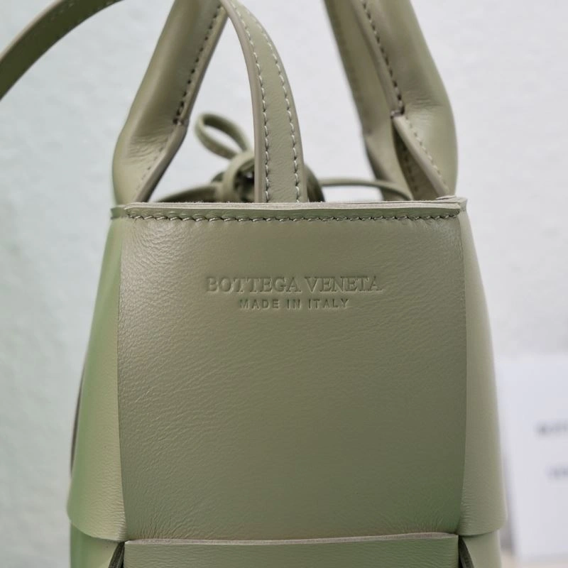 Low-cost Bottega Veneta Shopping Bags