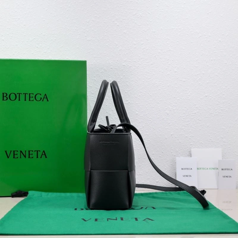 Indistinguishable Bottega Veneta Shopping Bags
