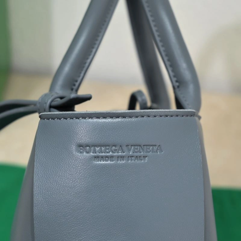 Affordable Bottega Veneta Shopping Bags