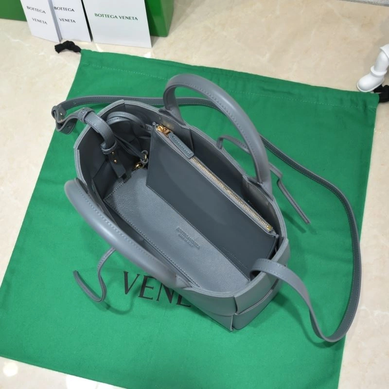 Affordable Bottega Veneta Shopping Bags
