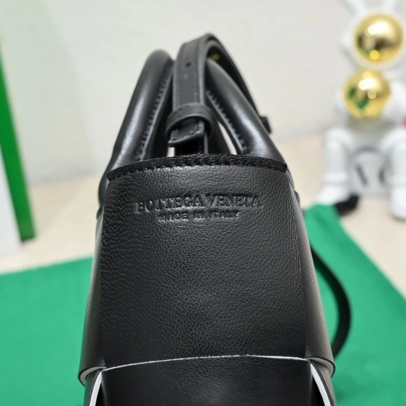 Bargain Bottega Veneta Shopping Bags