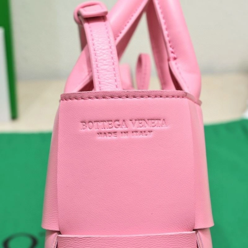 Economical Bottega Veneta Shopping Bags