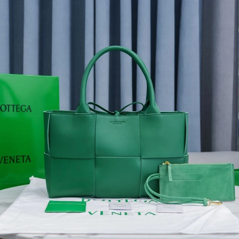 Official Bottega Veneta Shopping Bags