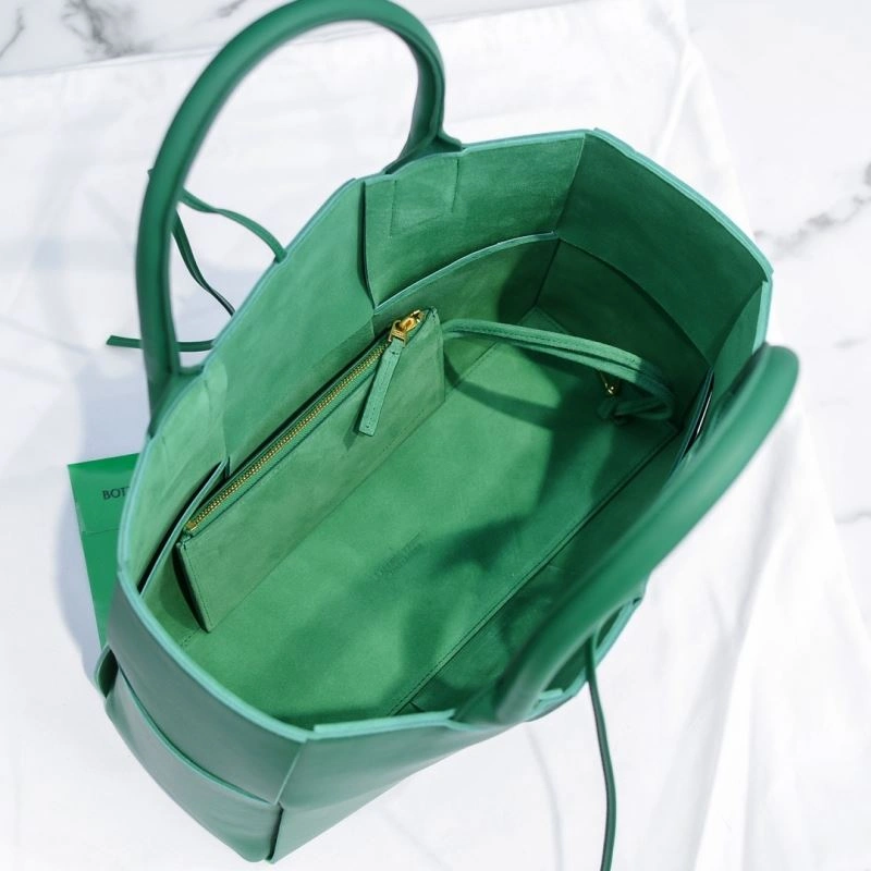 Official Bottega Veneta Shopping Bags
