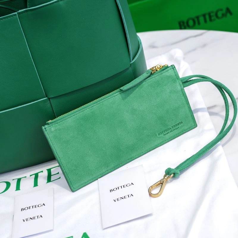 Official Bottega Veneta Shopping Bags