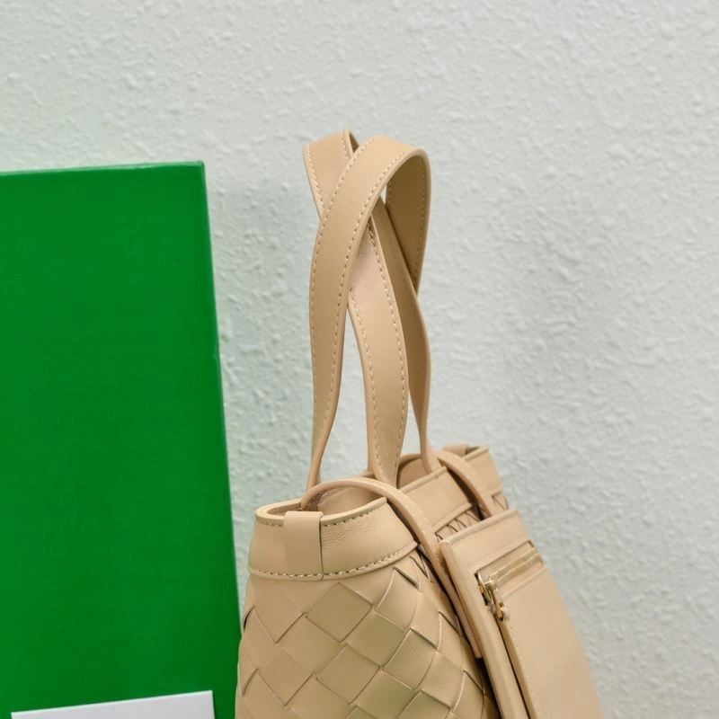 Low-cost Bottega Veneta Shopping Bags