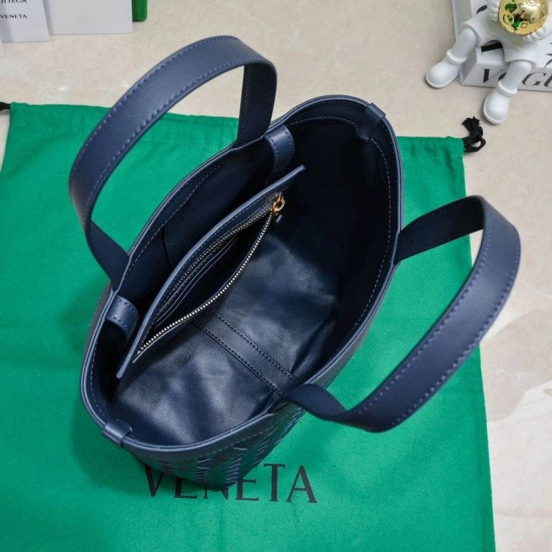 Discounted Bottega Veneta Shopping Bags